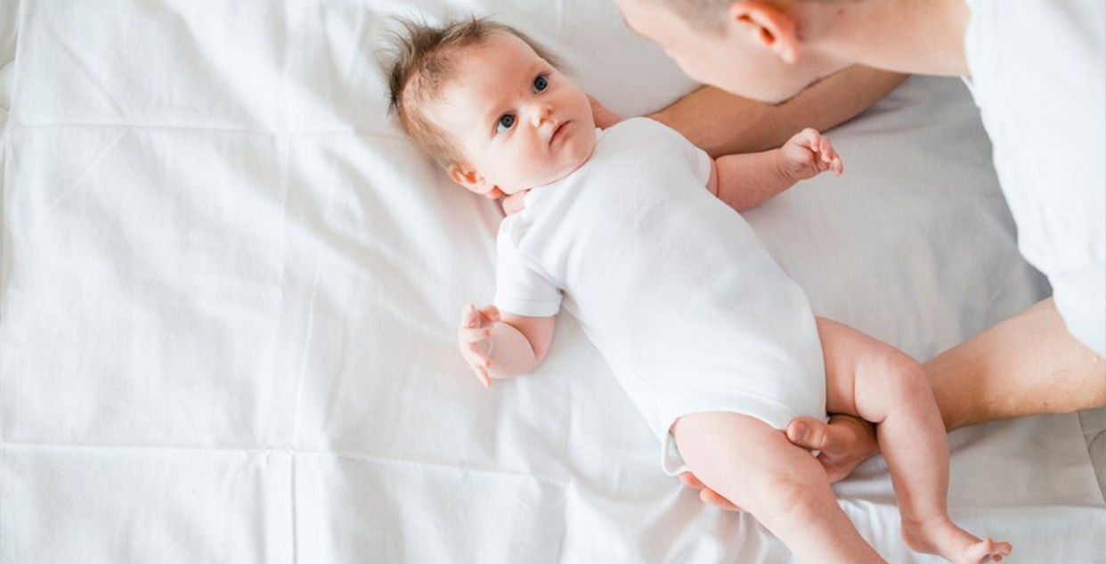 Night Time Diaper Changes: How to Change Your Baby's Diaper at Night ...